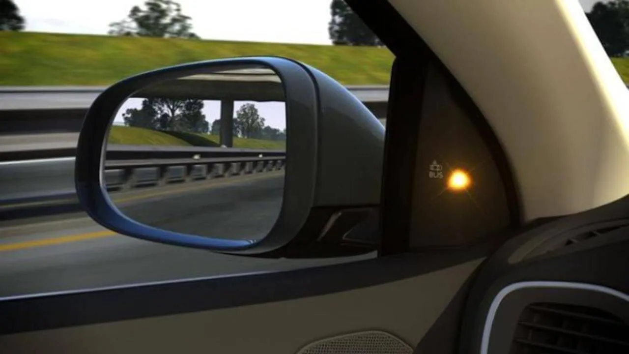 Blind spot monitoring system Common problems in cars